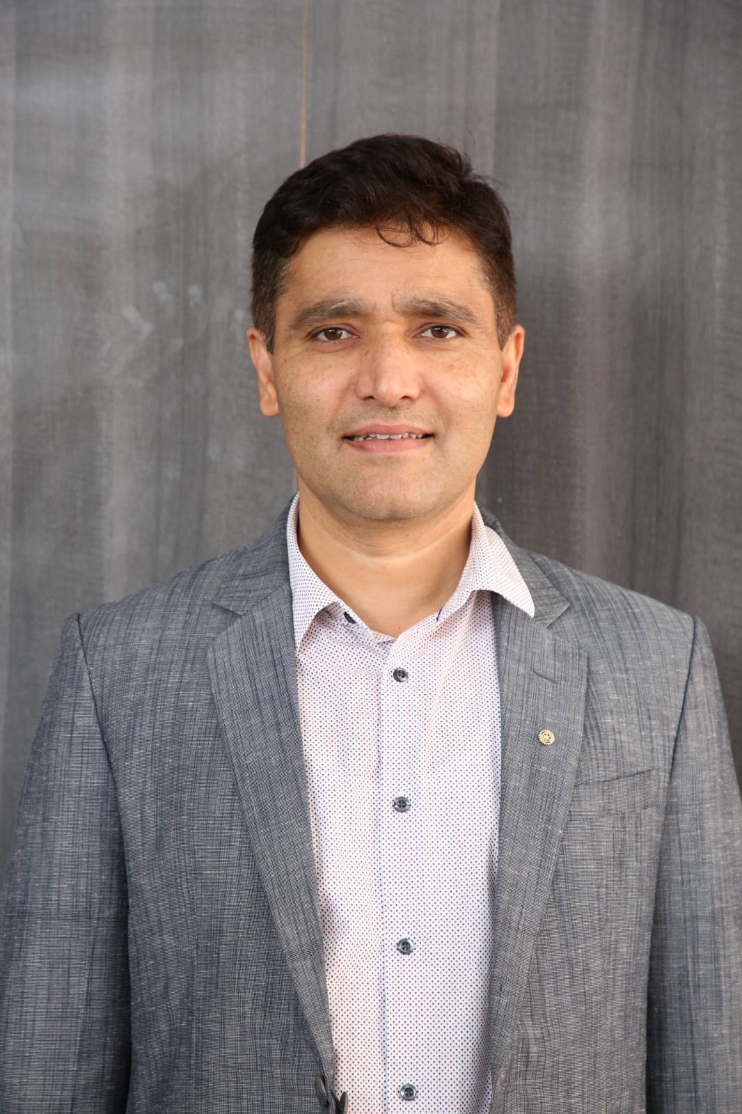 Board Members | Rato Bangala School